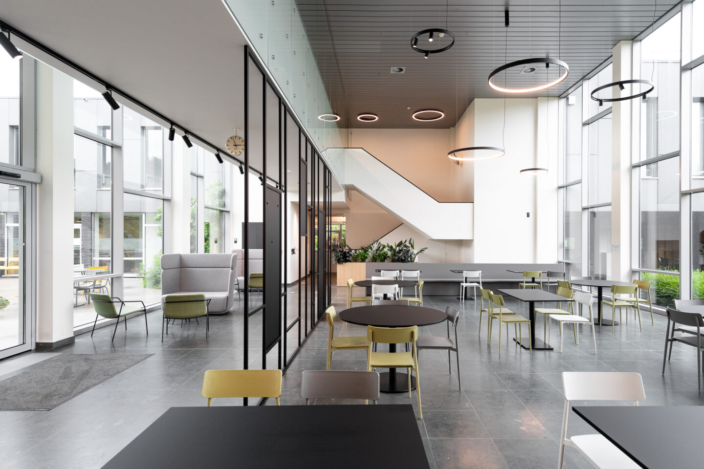 Realisaties inrichting apotheek en praktijken | Quality Living+